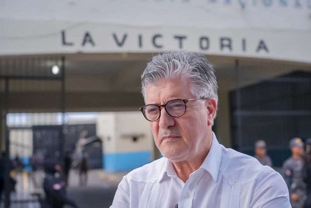 Roberto Santana destaca seguridad y rehabilitación en nueva cárcel de ...